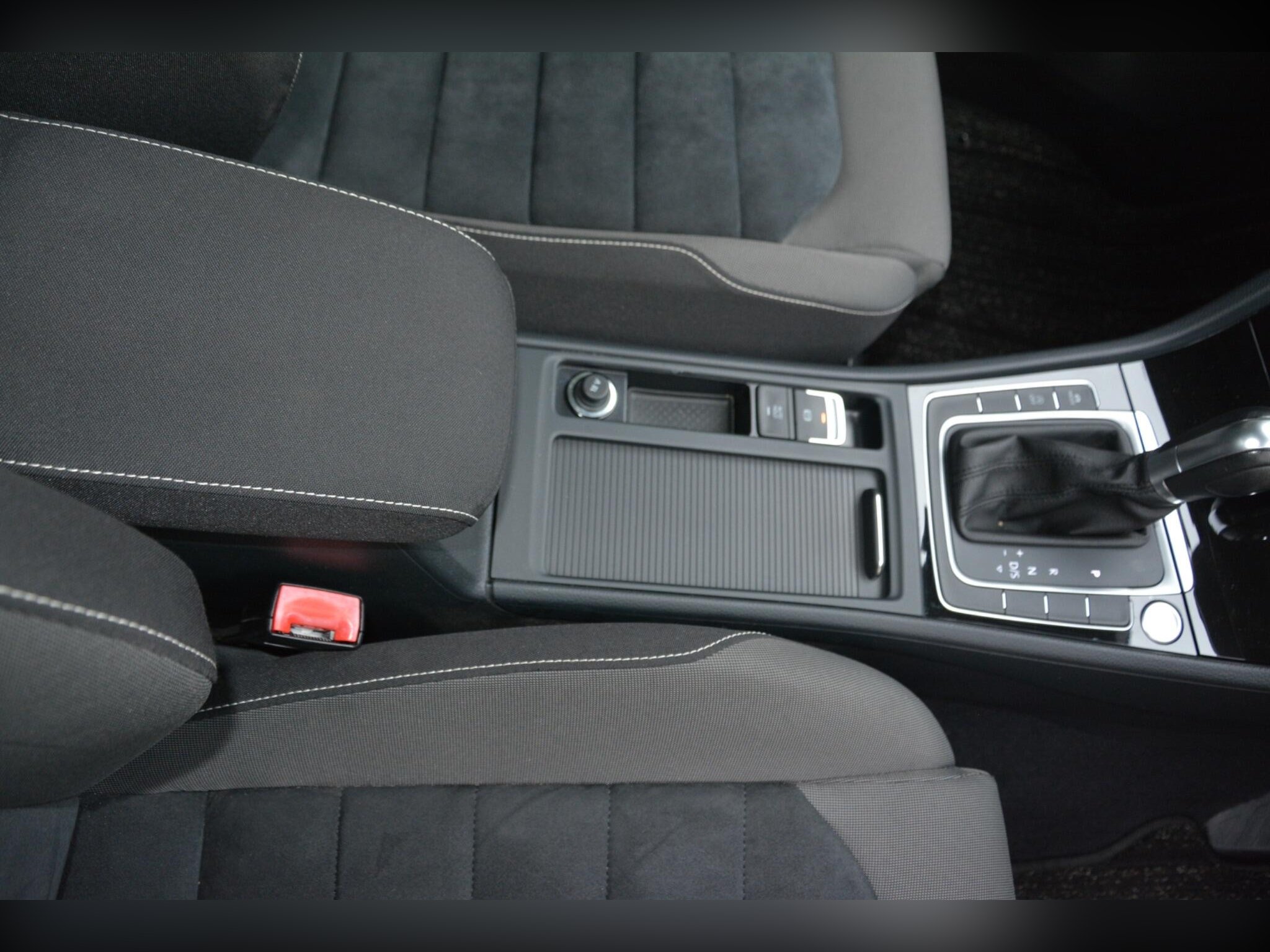 Used 2015 Volkswagen Golf 1.4 TSI Full Service History for sale in ...